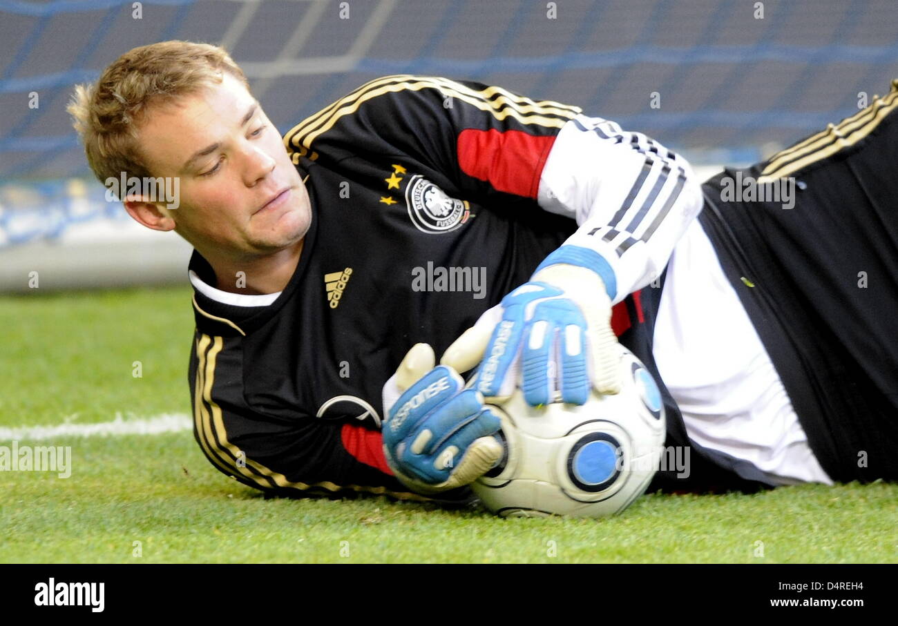 German national soccer player Manuel Neuer keeps a ball during a ...