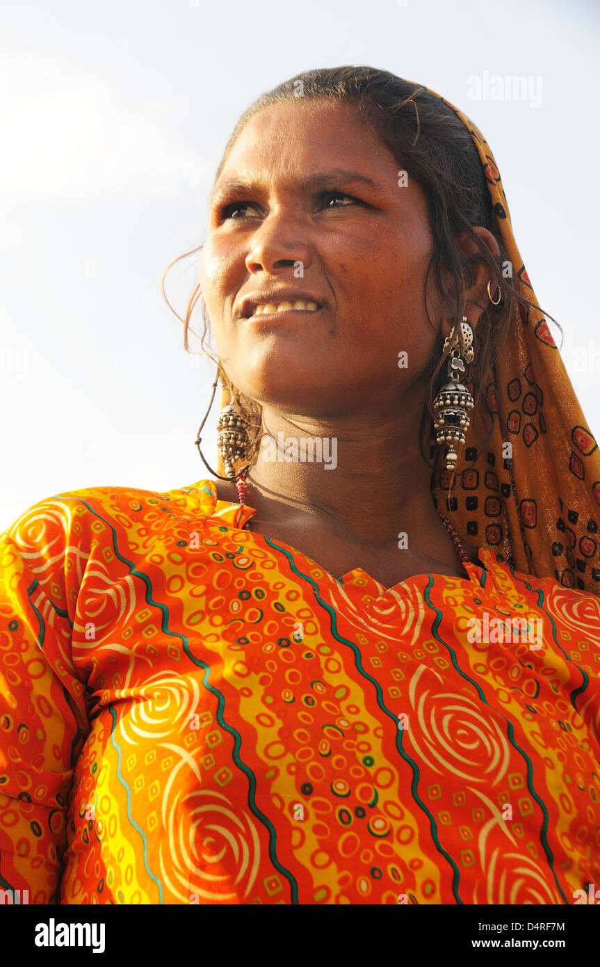 Rajasthan woman in Pushkar Stock Photo - Alamy