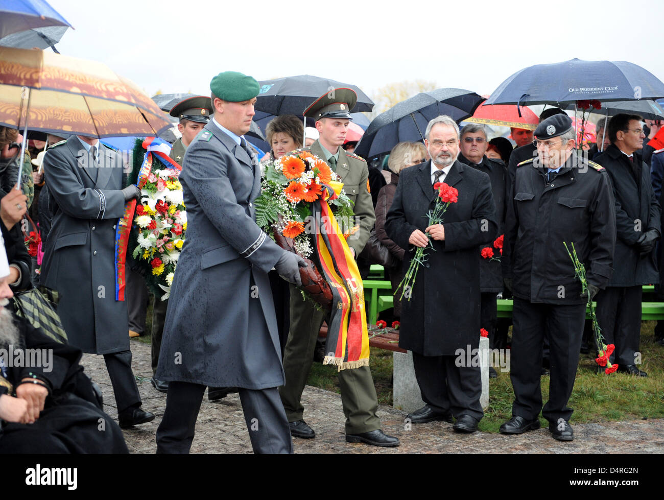 New secretary state defence hi-res stock photography and images - Alamy