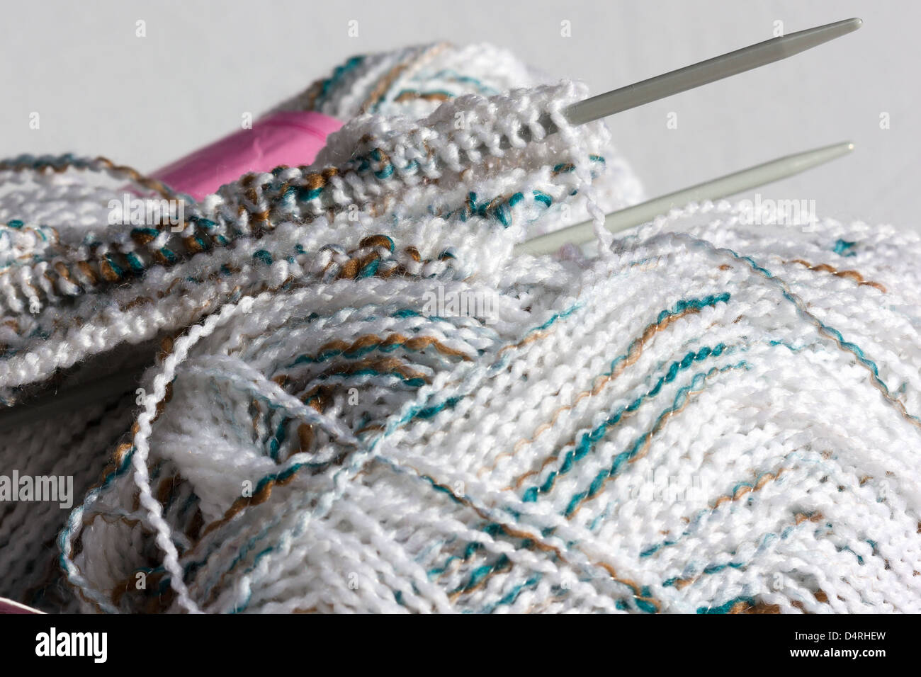 Knitting wool ,needles and pattern Stock Photo - Alamy
