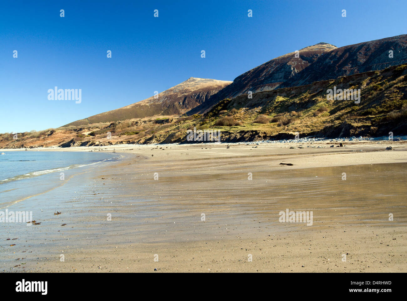 Gyrn Goch and Gyrn Ddu mountains from tanygraig beach Trefor, Lleyn ...