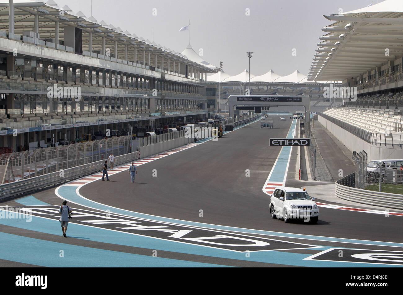 The newly built Yas Marina Circuit race track pictured in Abu Dhabi ...