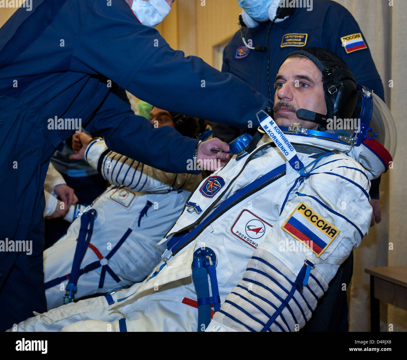 Expedition 23 Launch Day (201004020015HQ Stock Photo - Alamy