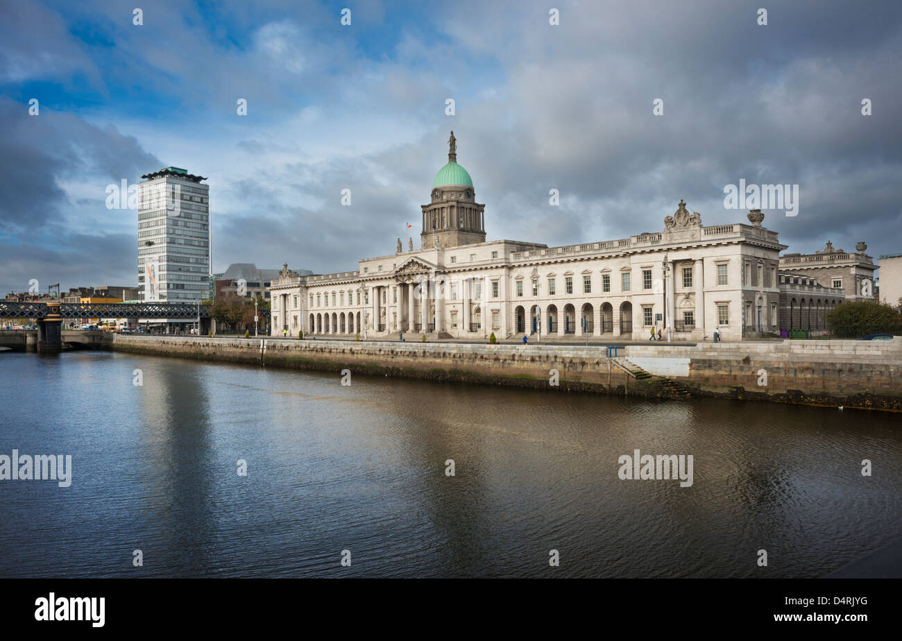 Custom house dublin hi-res stock photography and images - Alamy