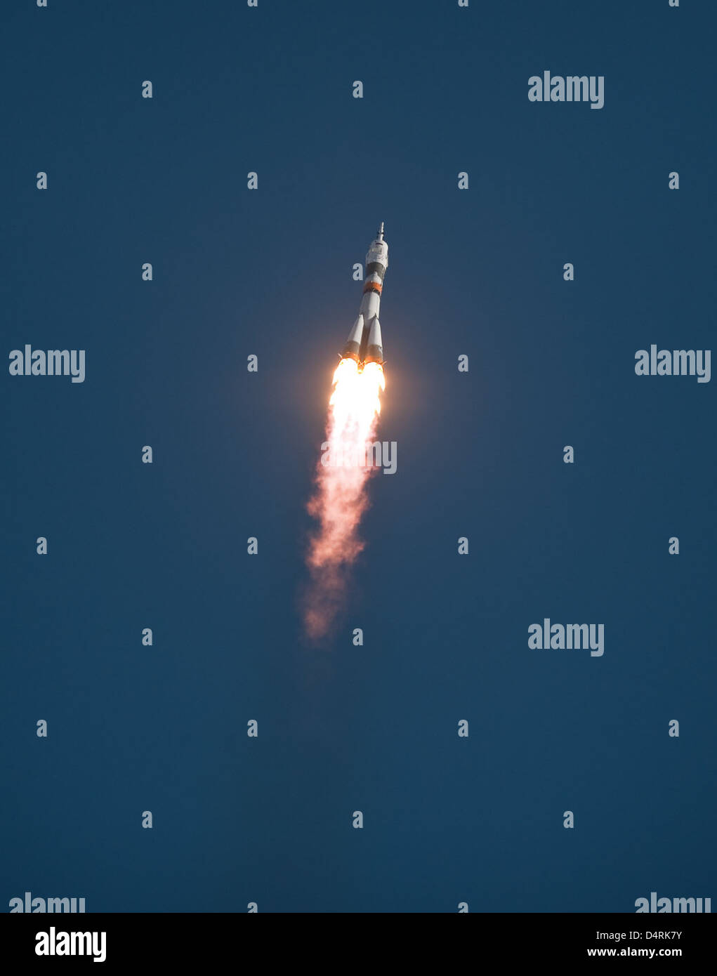 Expedition 23 Soyuz Launch (201004020034HQ) (explored Stock Photo - Alamy