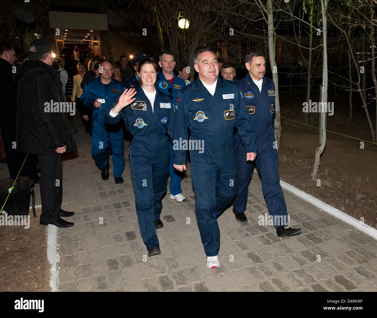 Expedition 23 preflight hi-res stock photography and images - Alamy