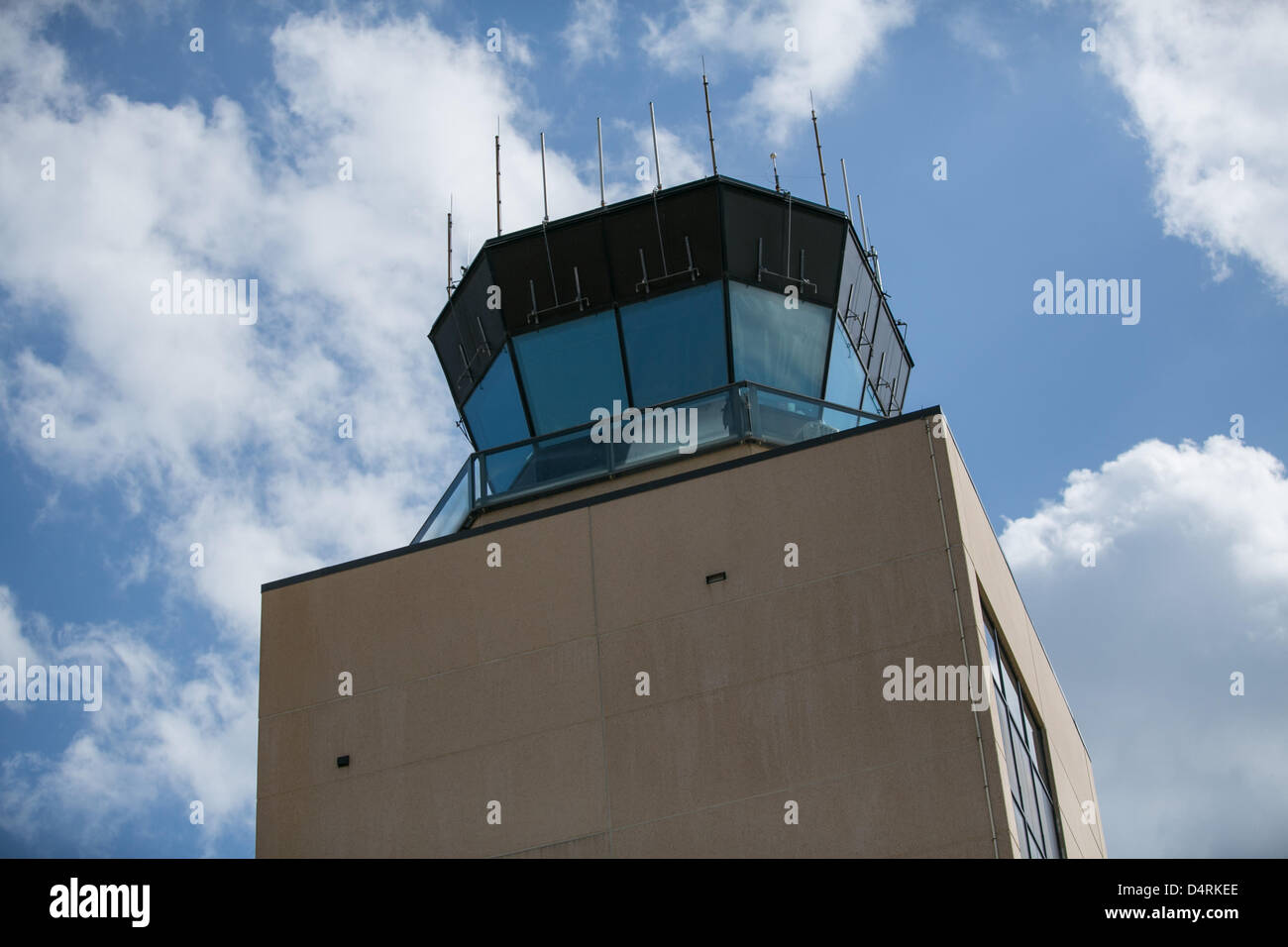 Monroe regional airport hi-res stock photography and images - Alamy