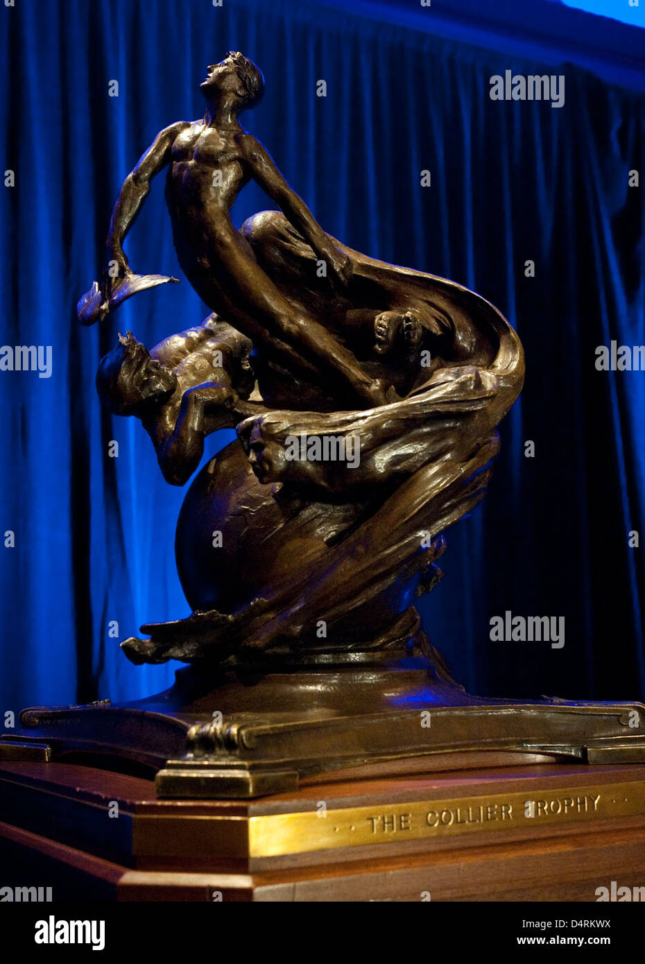 NASA & ISS Winner of 2009 Collier Trophy (201005130016HQ Stock Photo ...