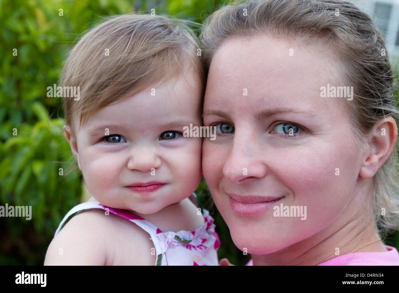 Mother daughter similar hi-res stock photography and images - Alamy