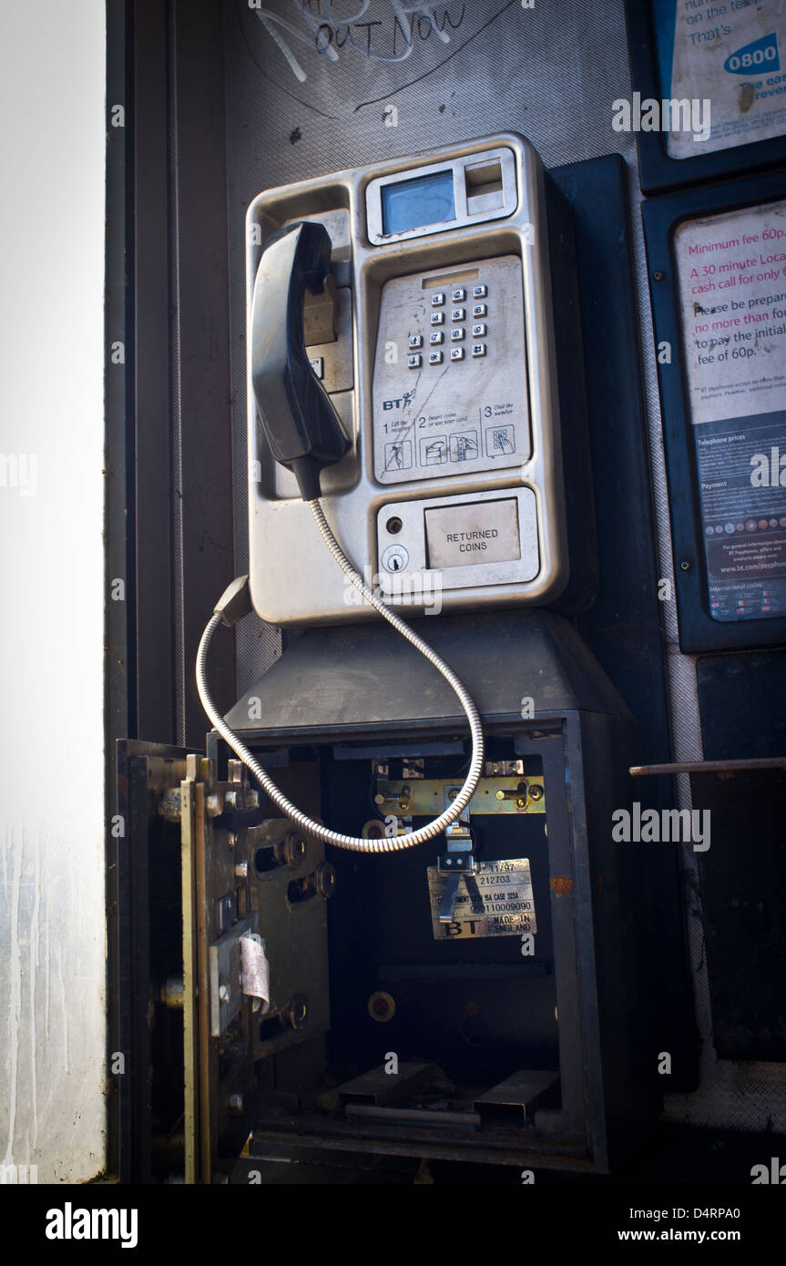 Broken phone box hi-res stock photography and images - Alamy