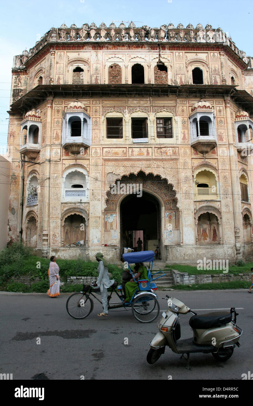 Kankhal hi-res stock photography and images - Alamy