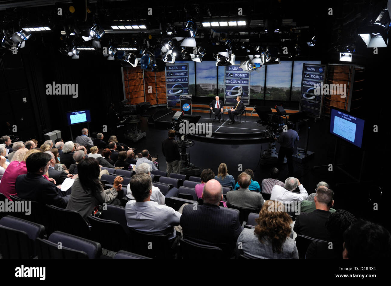 Dr. James L. Green and Dr. Robert Farquhar discuss NASA's first comet ...