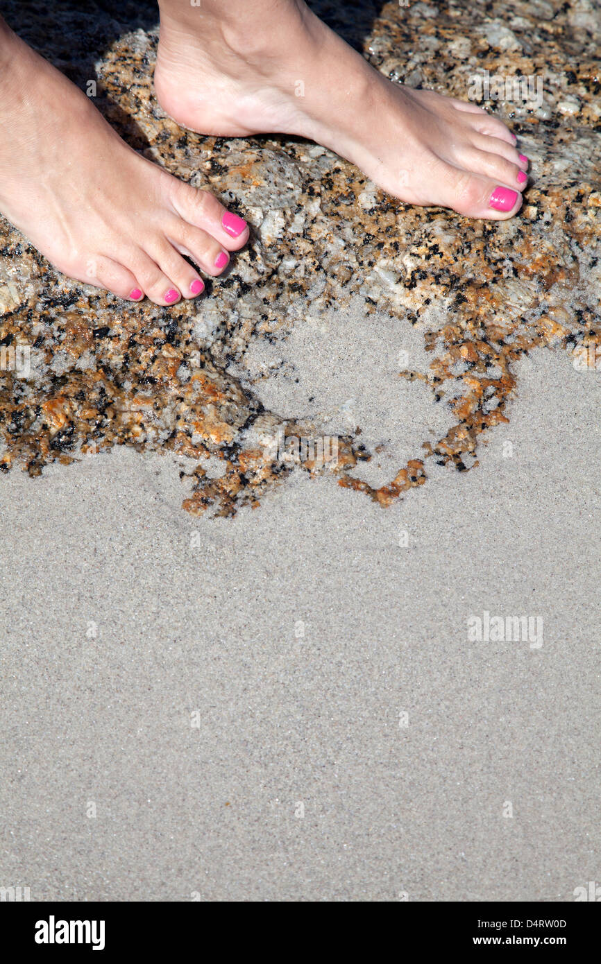 Female toes rocks hi-res stock photography and images - Alamy