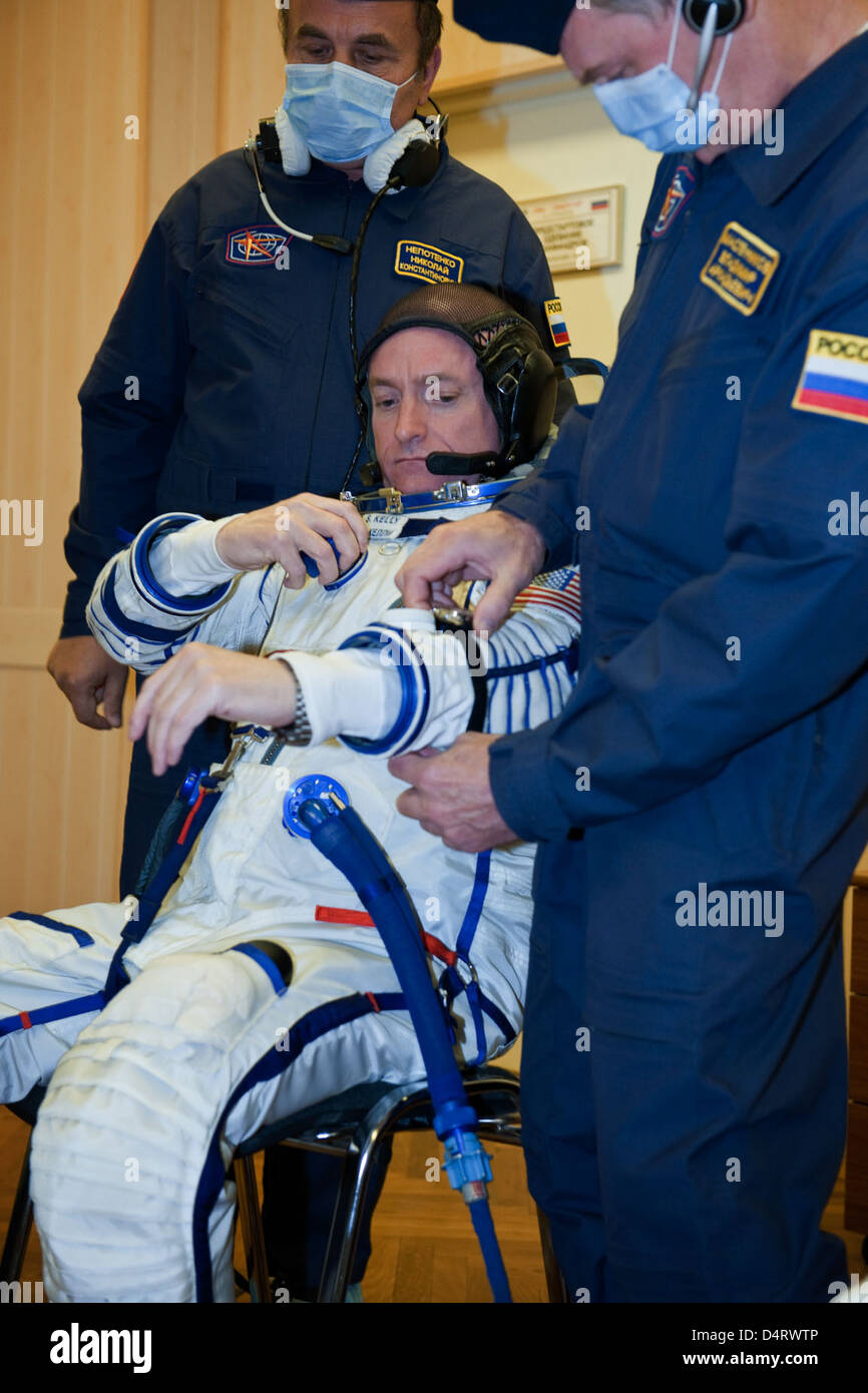 Expedition 25 Launch (201010080016HQ Stock Photo - Alamy