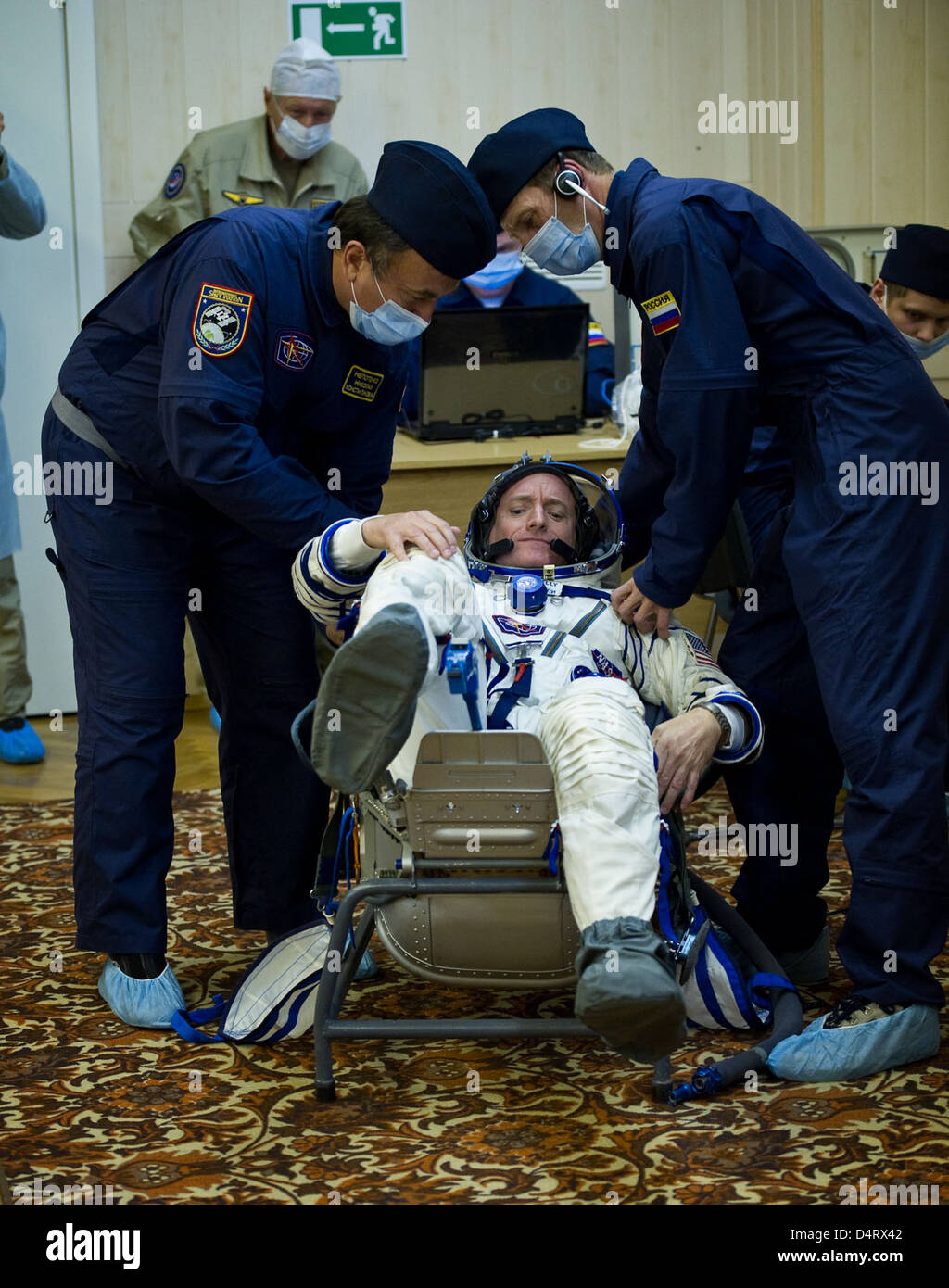 Expedition 25 Launch (201010080032HQ Stock Photo - Alamy