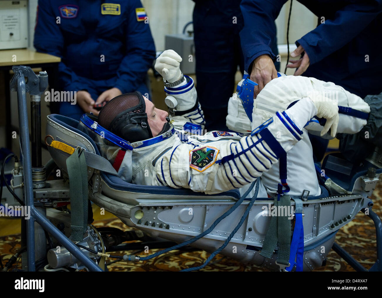Expedition 25 preflight hi-res stock photography and images - Alamy