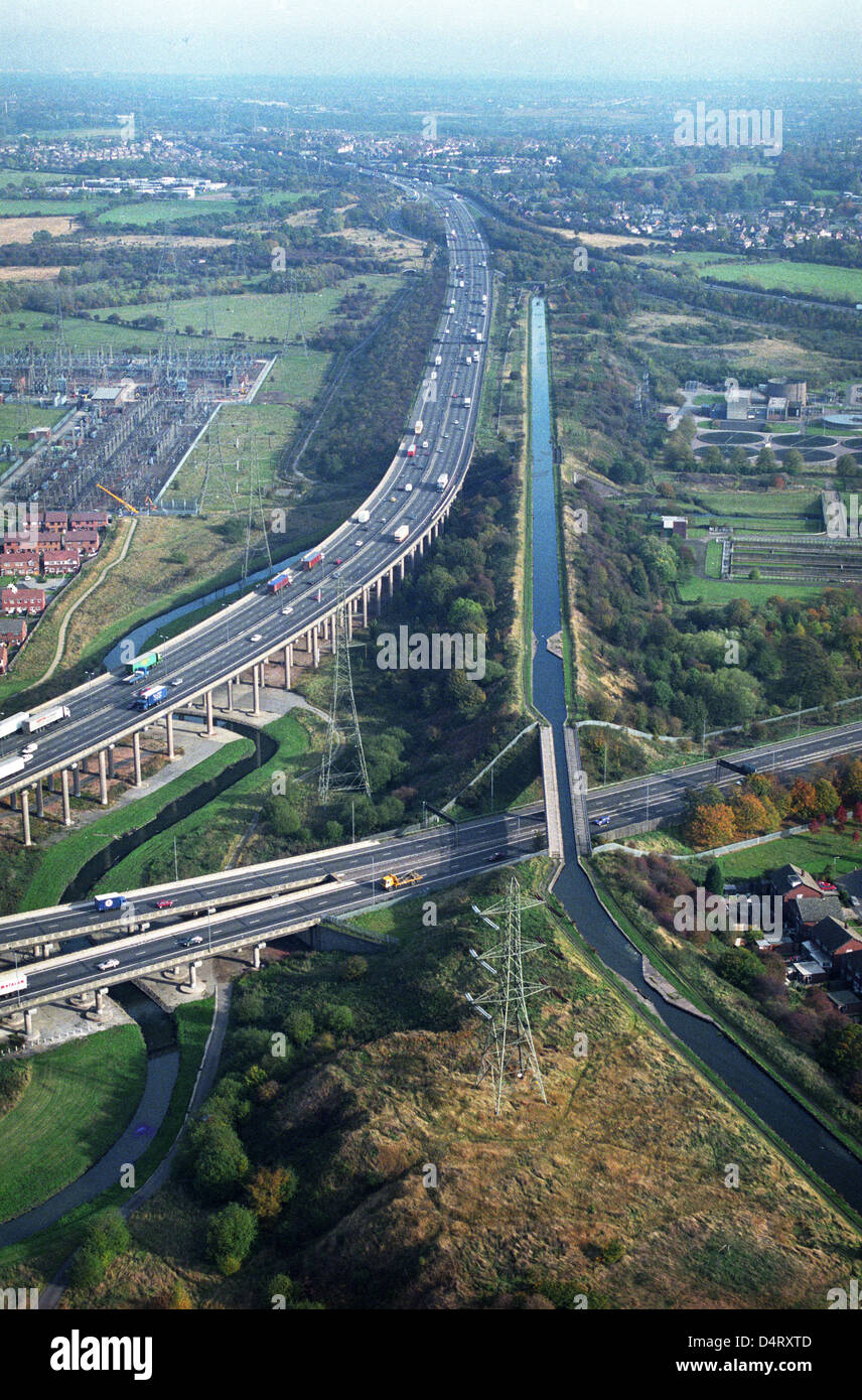 Tame valley river hi-res stock photography and images - Alamy