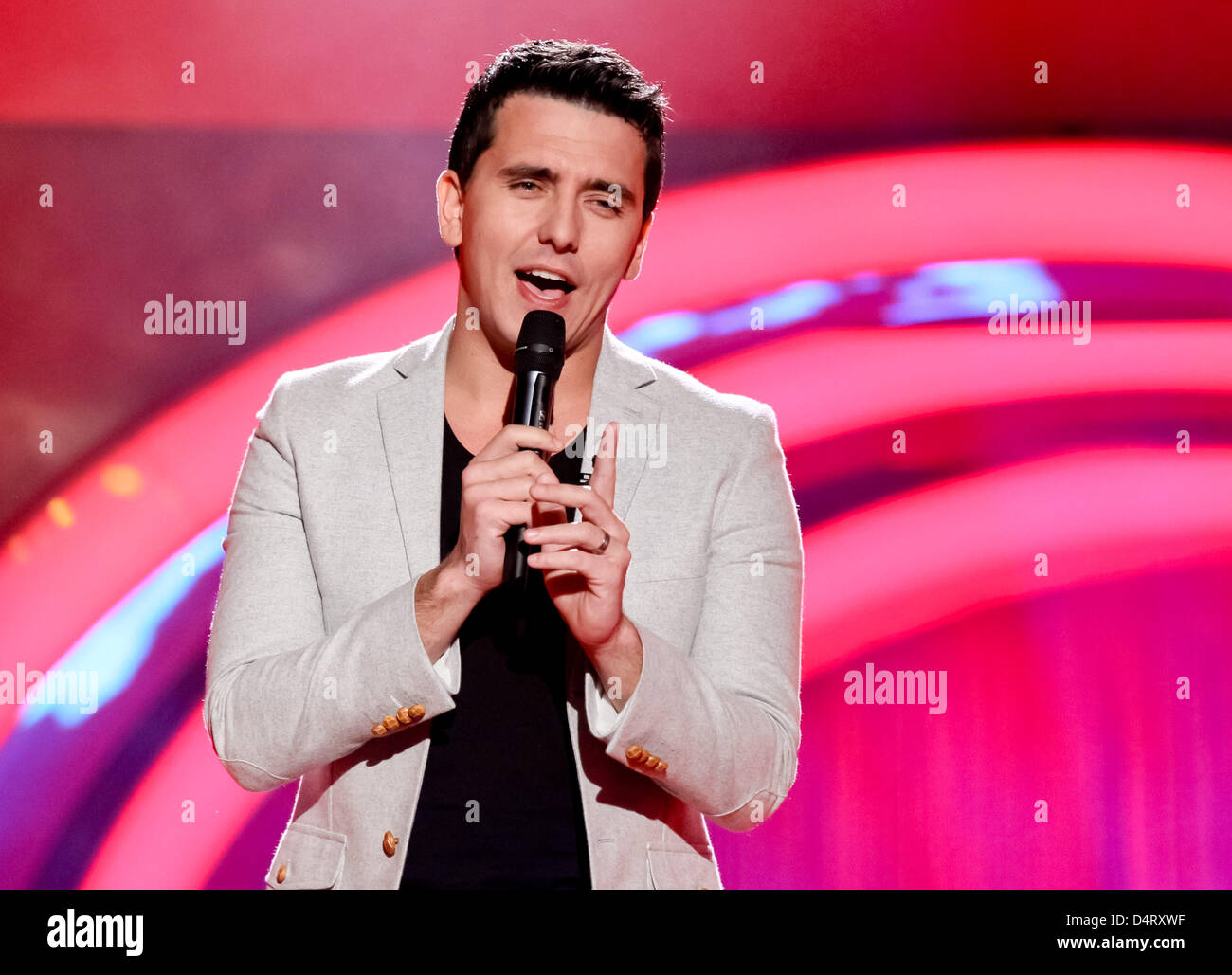 Dutch singer Jan Smit performs during the 'Fruehlingsfest der 100.000 ...