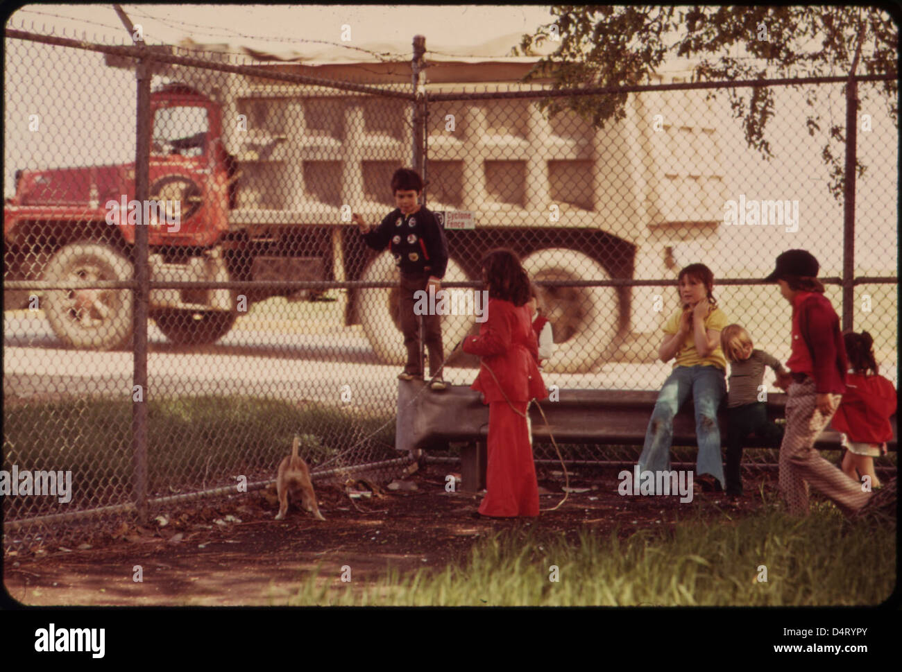 1970s children playing street hi-res stock photography and images - Alamy