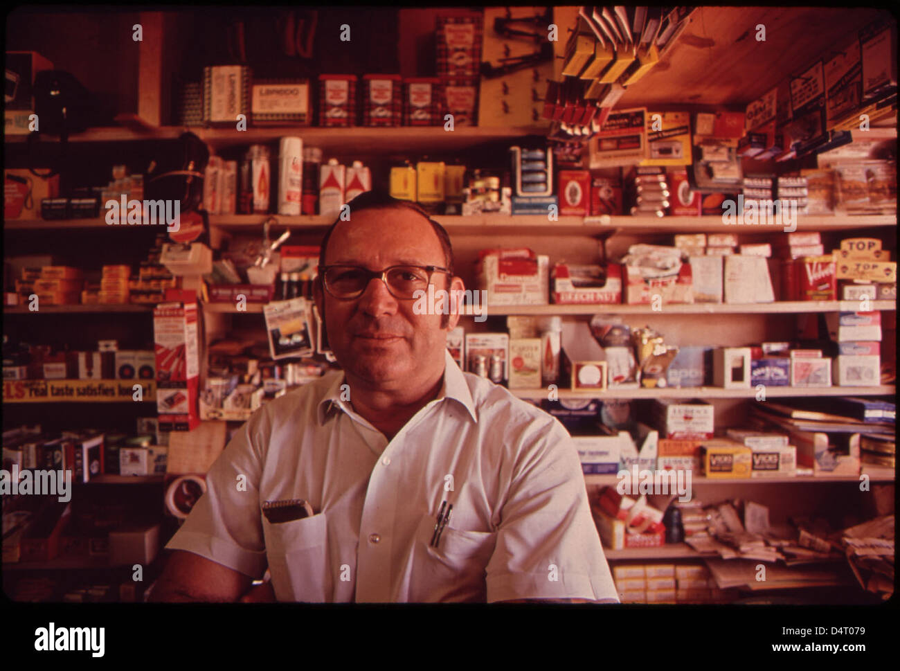1970s grocery store hi-res stock photography and images - Alamy