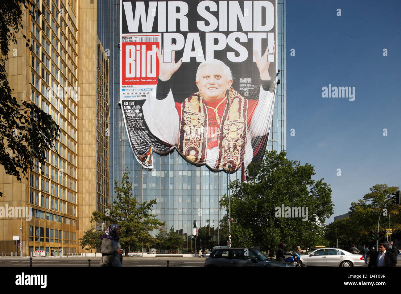 Bild newspaper horizontal hi-res stock photography and images - Alamy