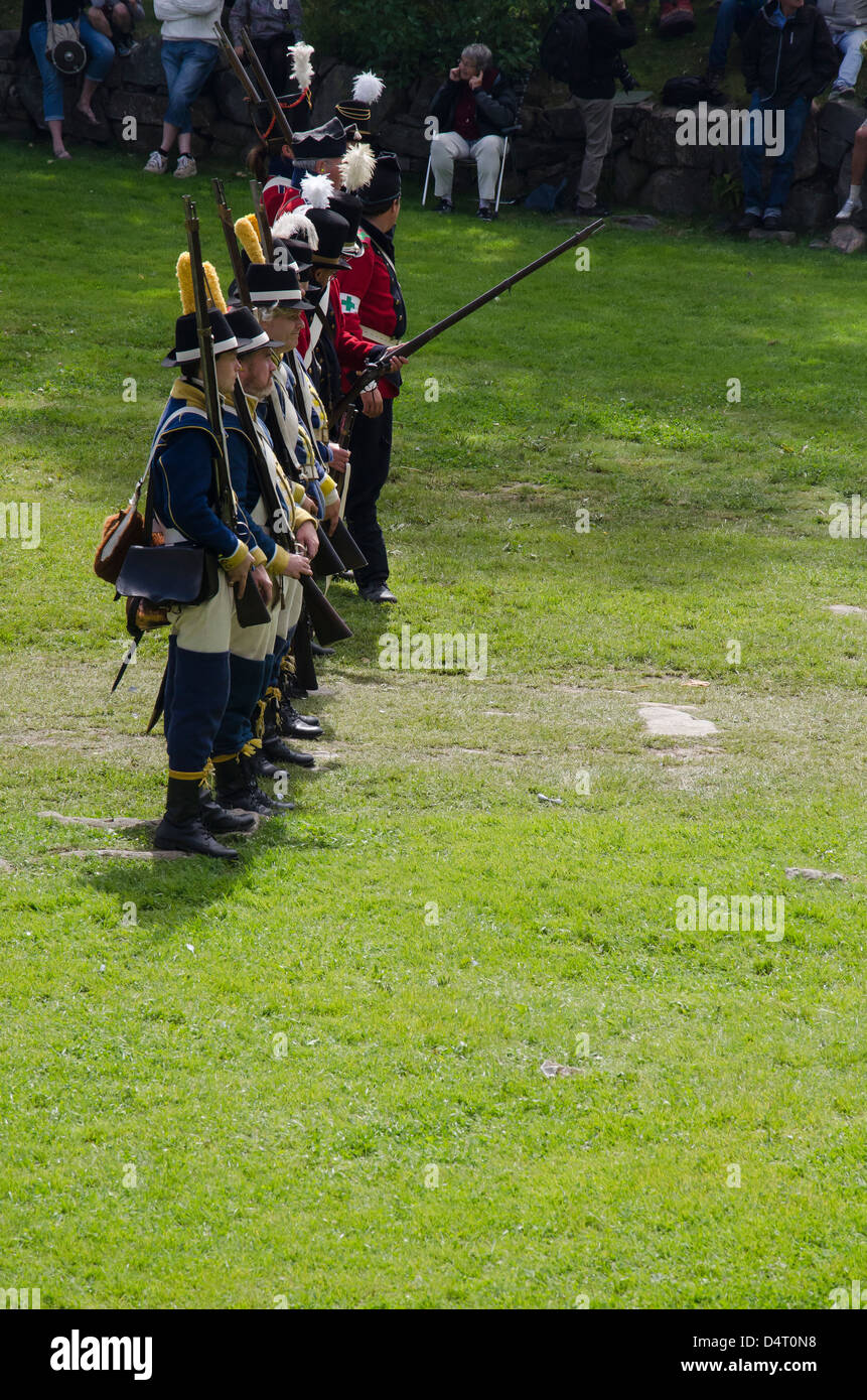 17-th century soldier display with simulated musket fire Stock Photo ...