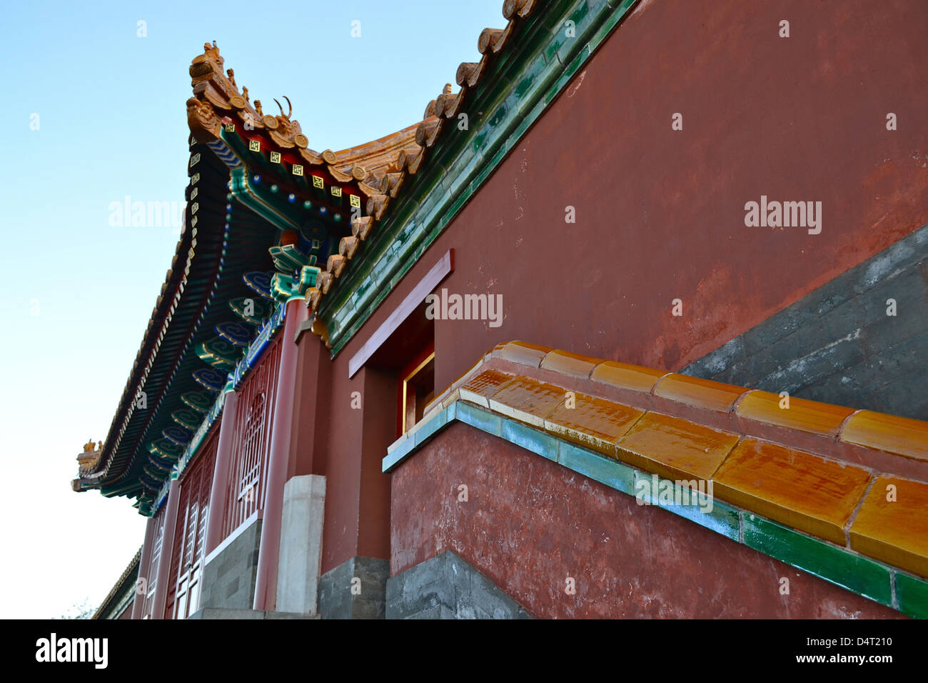 China beijing summer palace temple hi-res stock photography and images ...