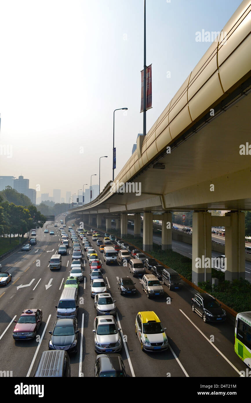 Shanghai bridge traffic hi-res stock photography and images - Alamy