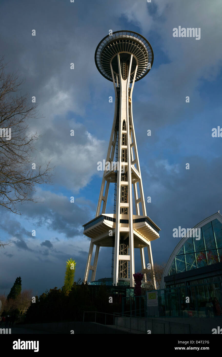 Downtown tourist attraction hi-res stock photography and images - Alamy