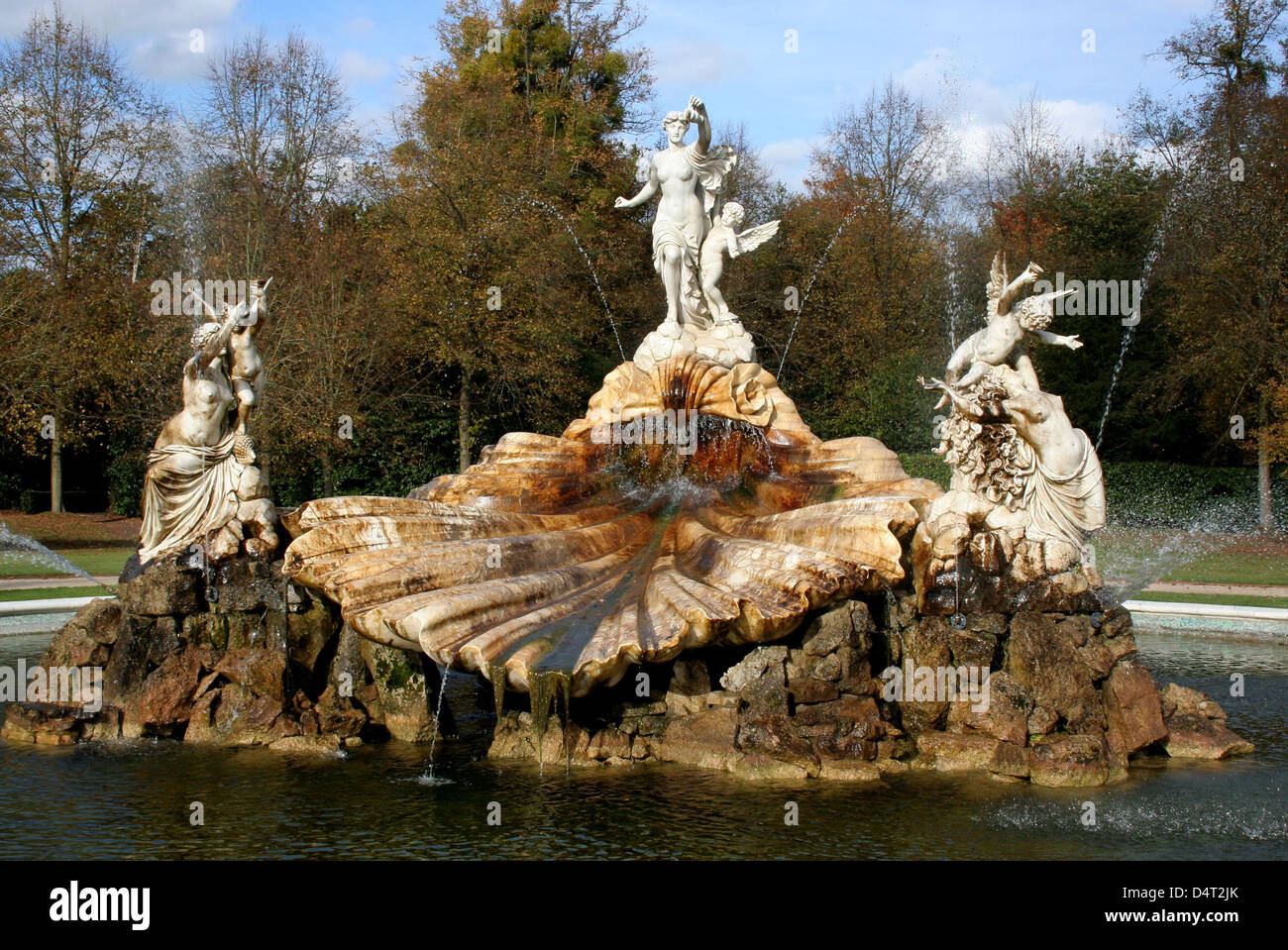 Roman Style Fountain Stock Photo - Alamy