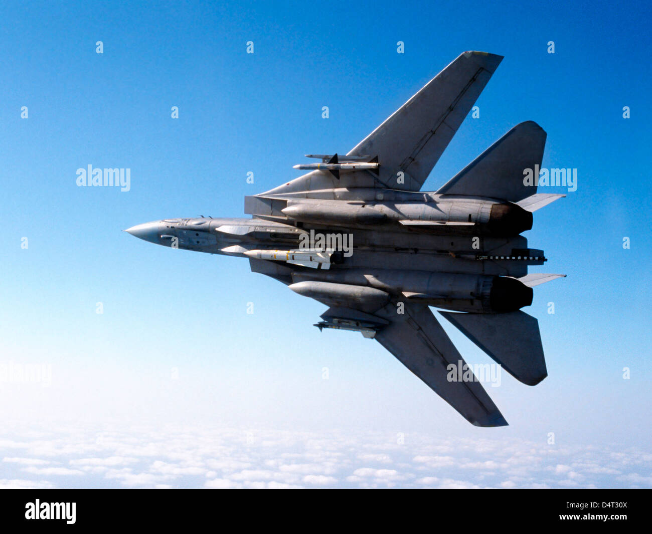 Phoenix missile hi-res stock photography and images - Alamy