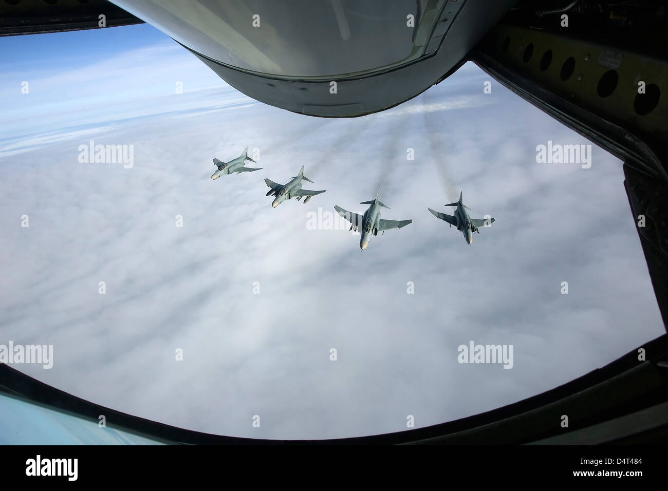 Formation of Luftwaffe F-4F Phantom II's behind a tanker Stock Photo ...