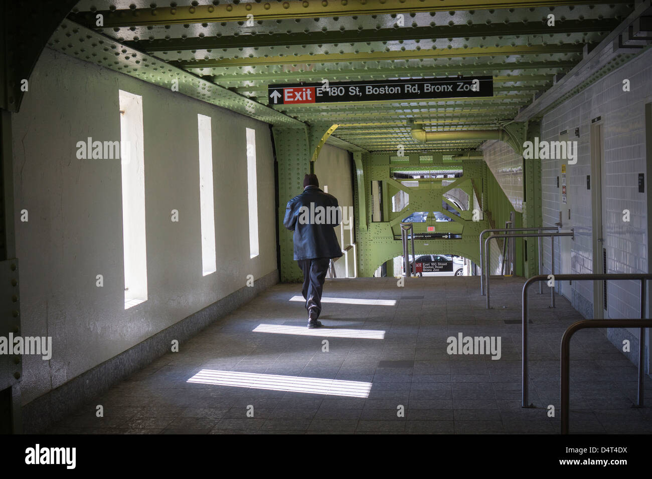 The East 180th Street station in the Bronx in New York on the Dyre ...