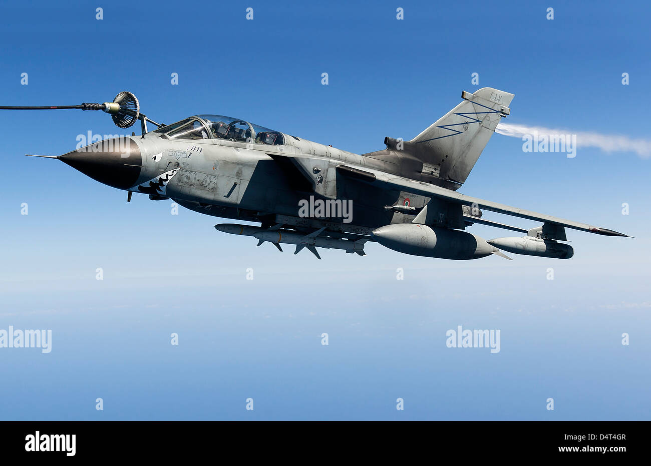 Refueling probe fighter aircraft hi-res stock photography and images ...