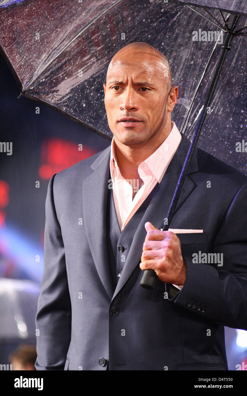 Charlotte ritchie luke hi-res stock photography and images - Alamy