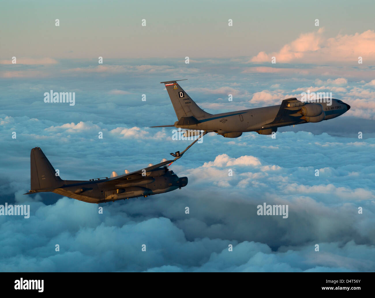 Mc 130h combat talon ii hi-res stock photography and images - Alamy