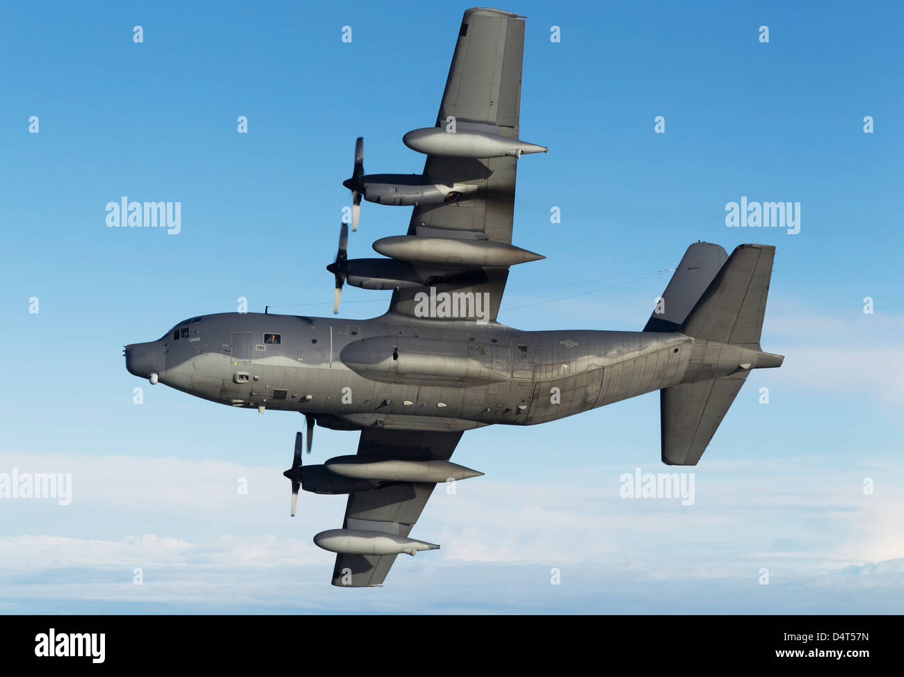 A MC-130P Combat Shadow in flight Stock Photo - Alamy