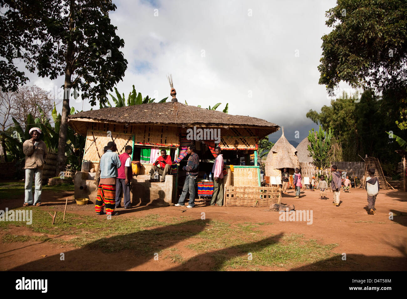 People dorze village hi-res stock photography and images - Alamy