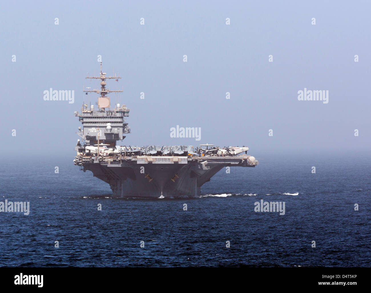 Uss enterprise cvn 65 hi-res stock photography and images - Alamy