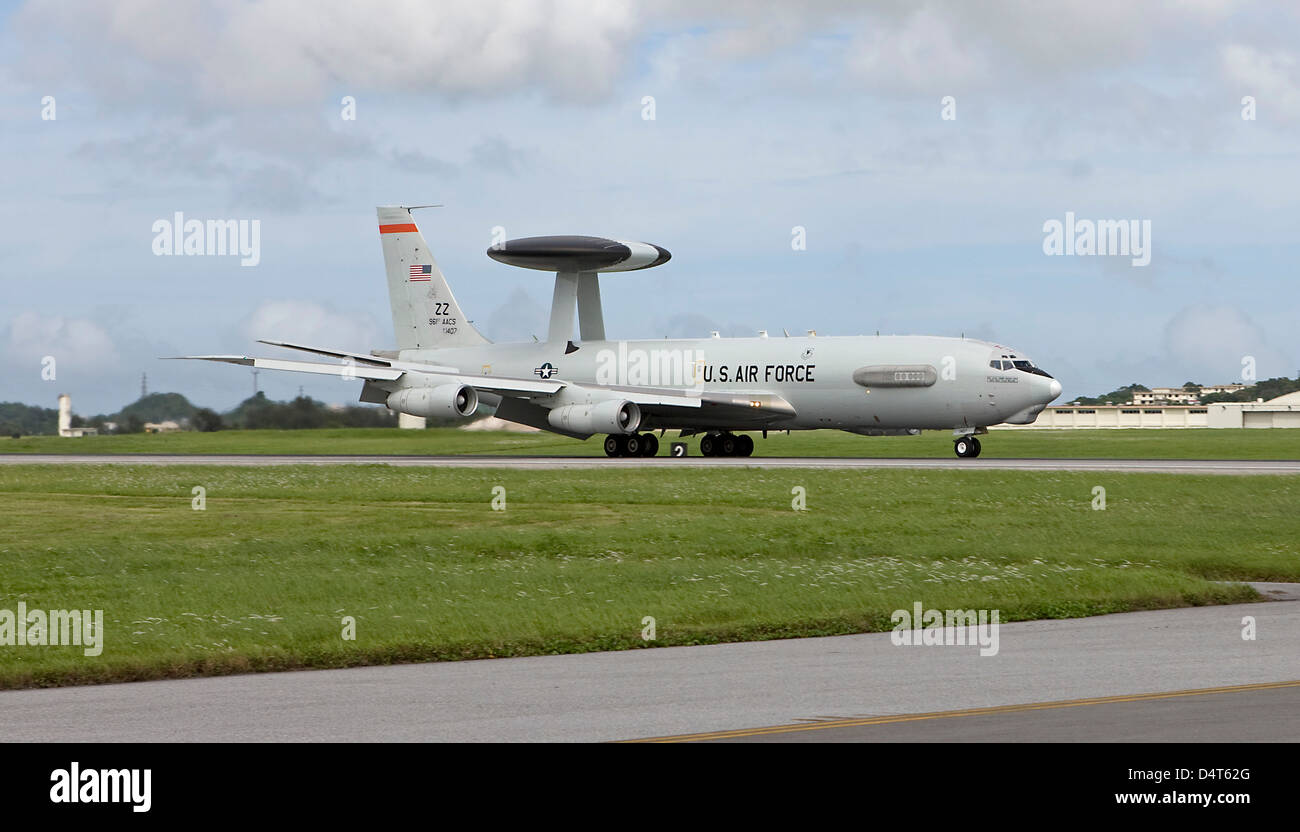 Awacs landing hi-res stock photography and images - Alamy