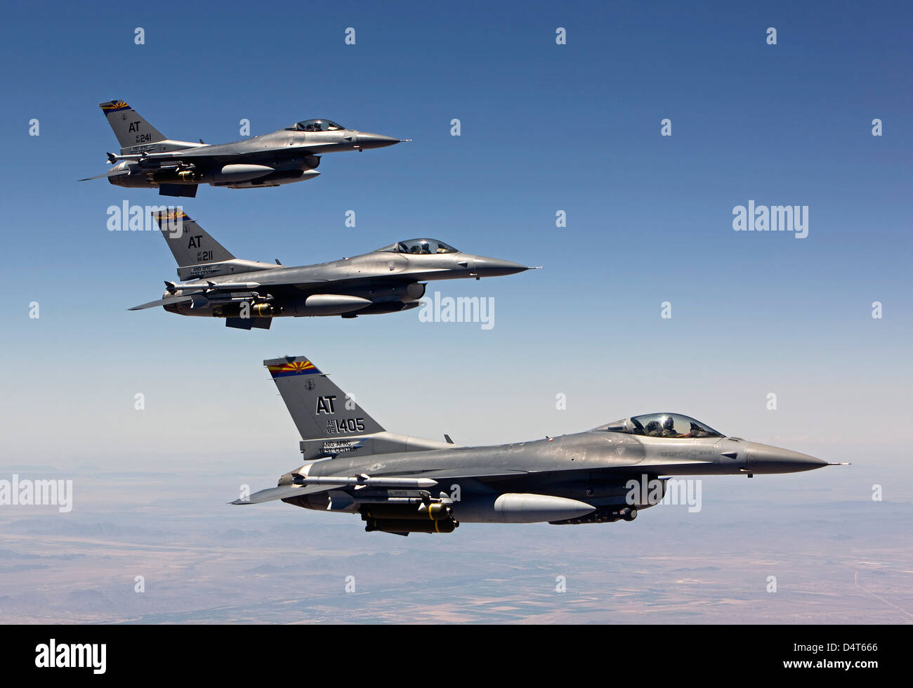 Three F-16's fly in formation over Arizona Stock Photo - Alamy