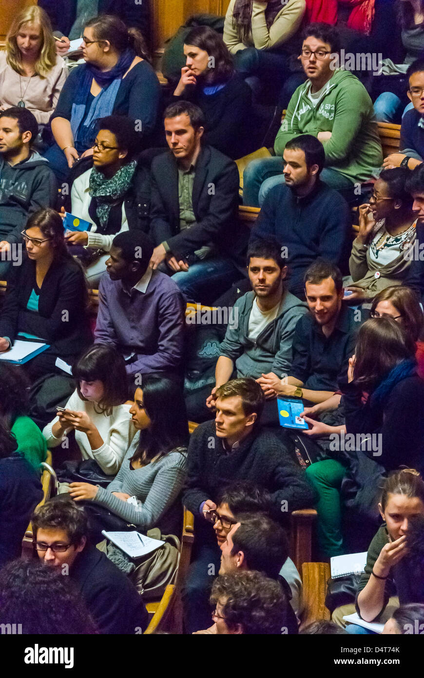 Amphitheater classroom hi-res stock photography and images - Alamy