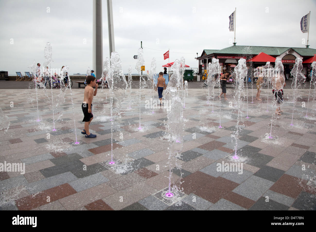 Southend, UK, children chilly place in a water feature Stock Photo - Alamy