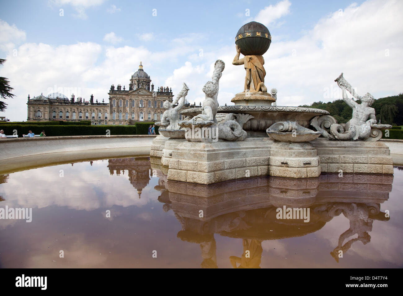 Coneysthorpe, UK, Atlas fountain, Castle Howard Stock Photo - Alamy