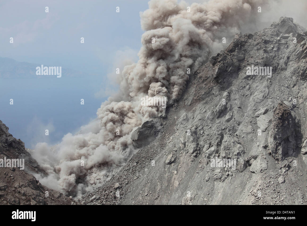 Volcanic ash flow pyroclastic hi-res stock photography and images - Alamy