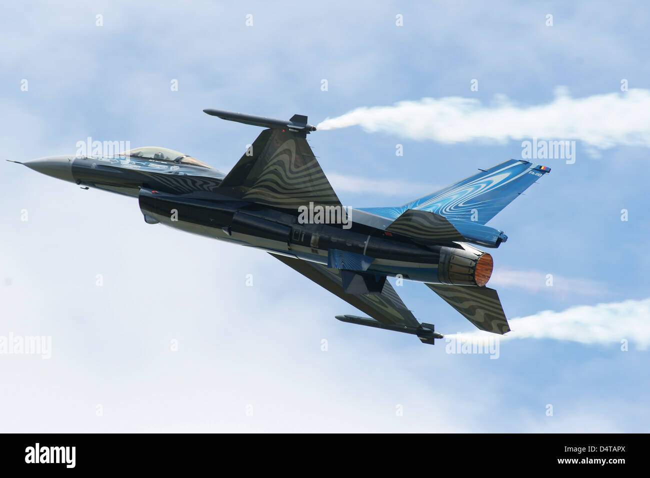 F 16 mlu hi-res stock photography and images - Alamy