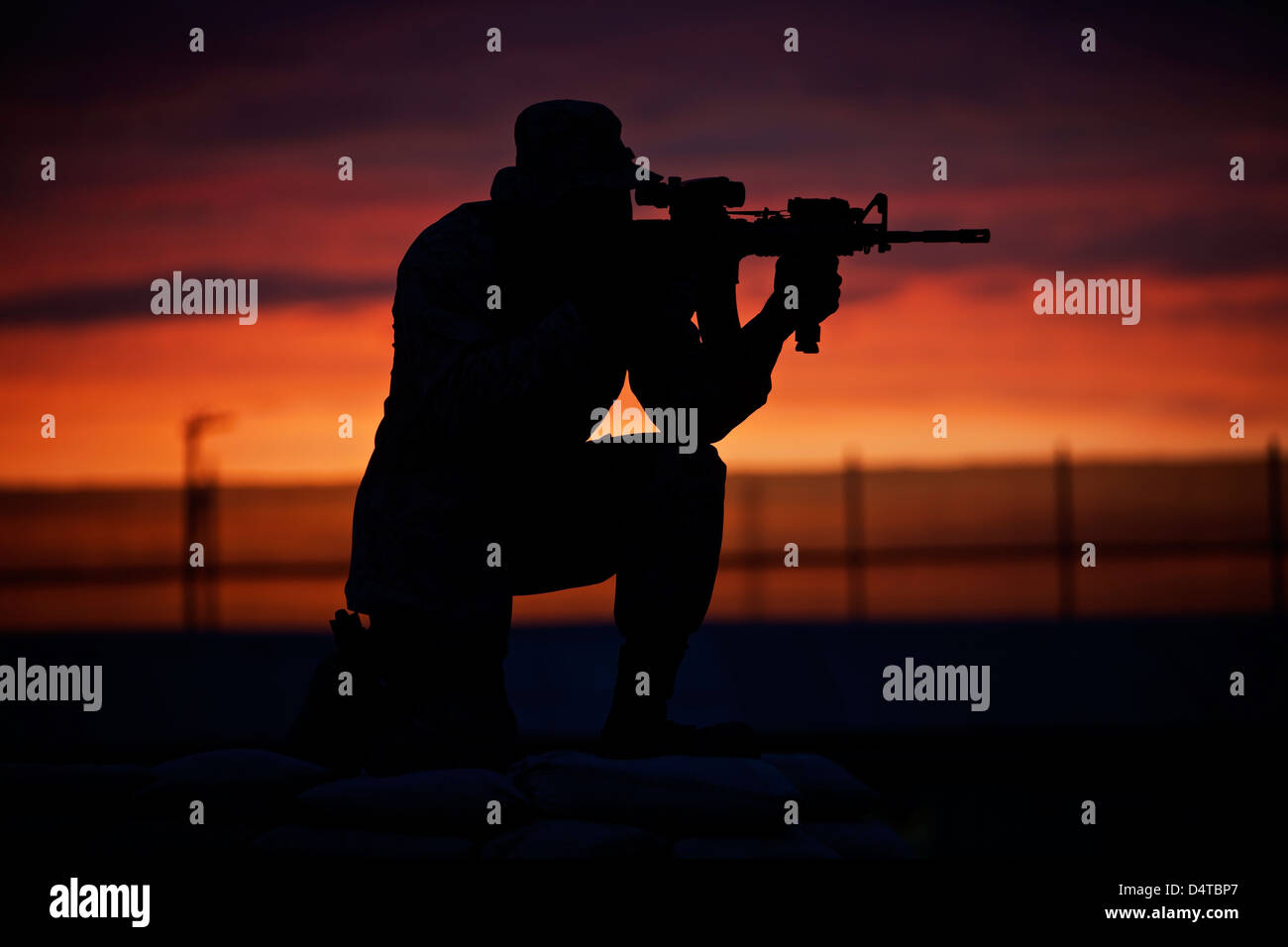 Sandbag bunker hi-res stock photography and images - Alamy