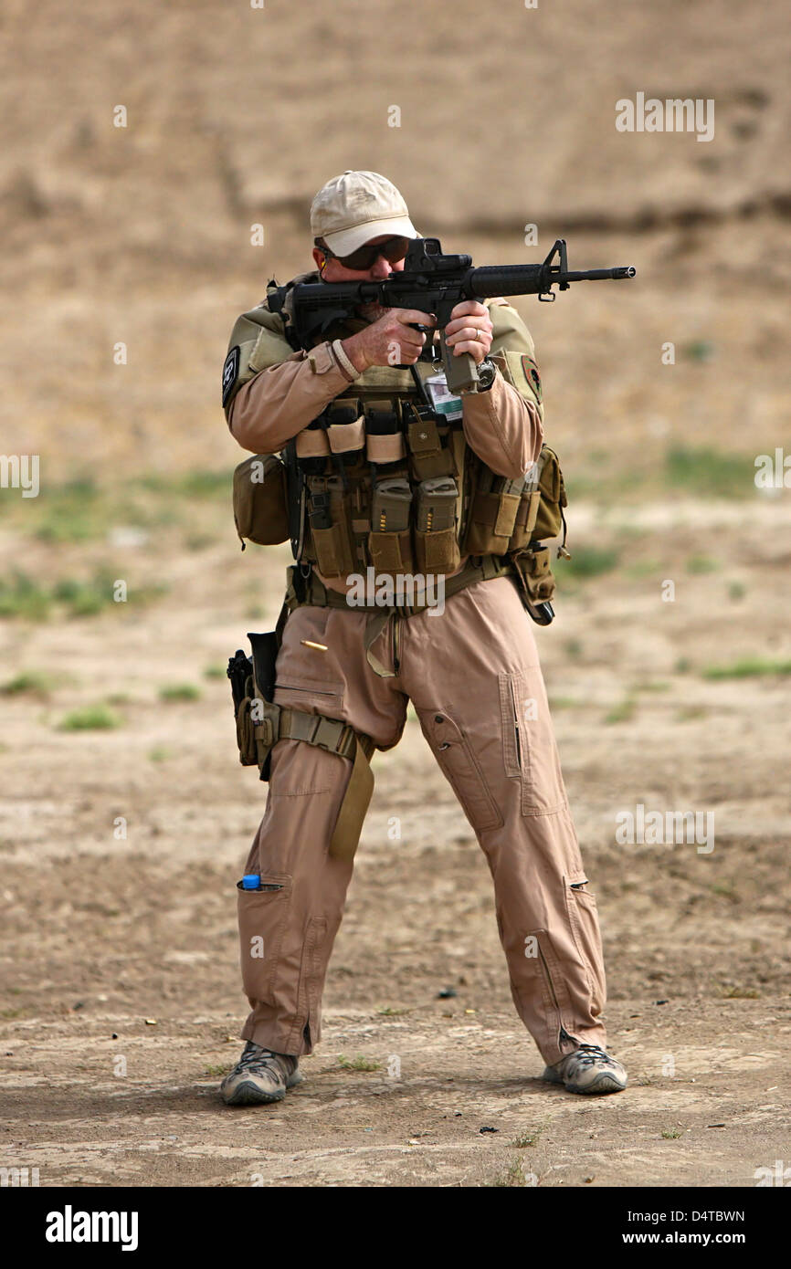 M4 carbine rifles hi-res stock photography and images - Alamy
