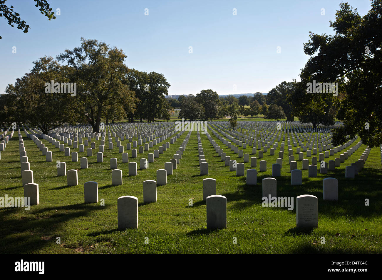 Memorial day at arlington cemetery hi-res stock photography and images ...