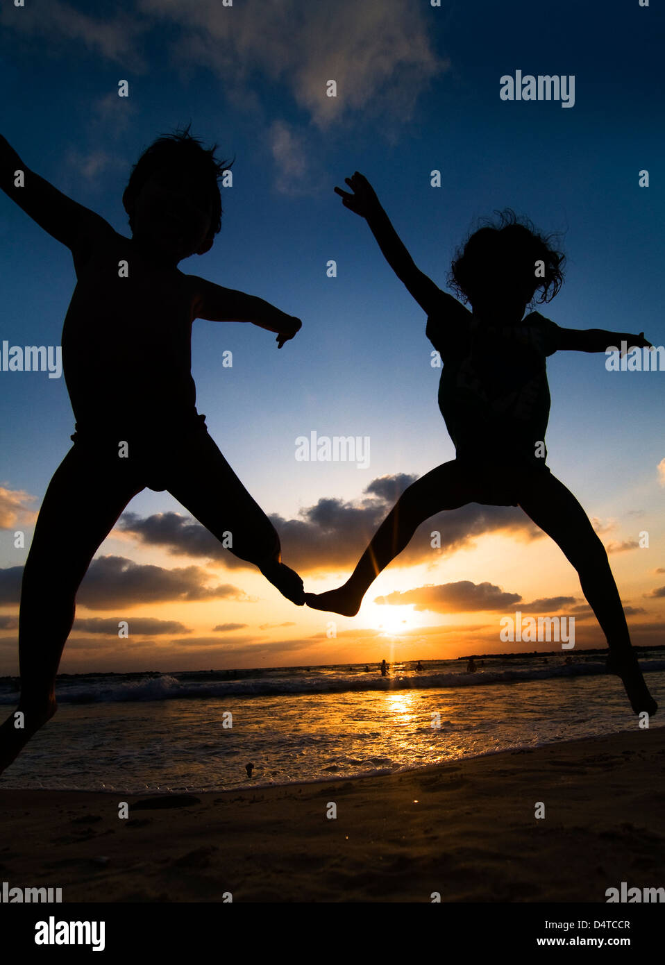 Kids Dancing Silhouette High Resolution Stock Photography and Images ...